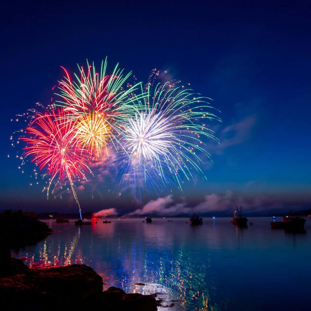 Top 10 Spots to Watch Fireworks in Mount Dora 2023 - Life in Lake